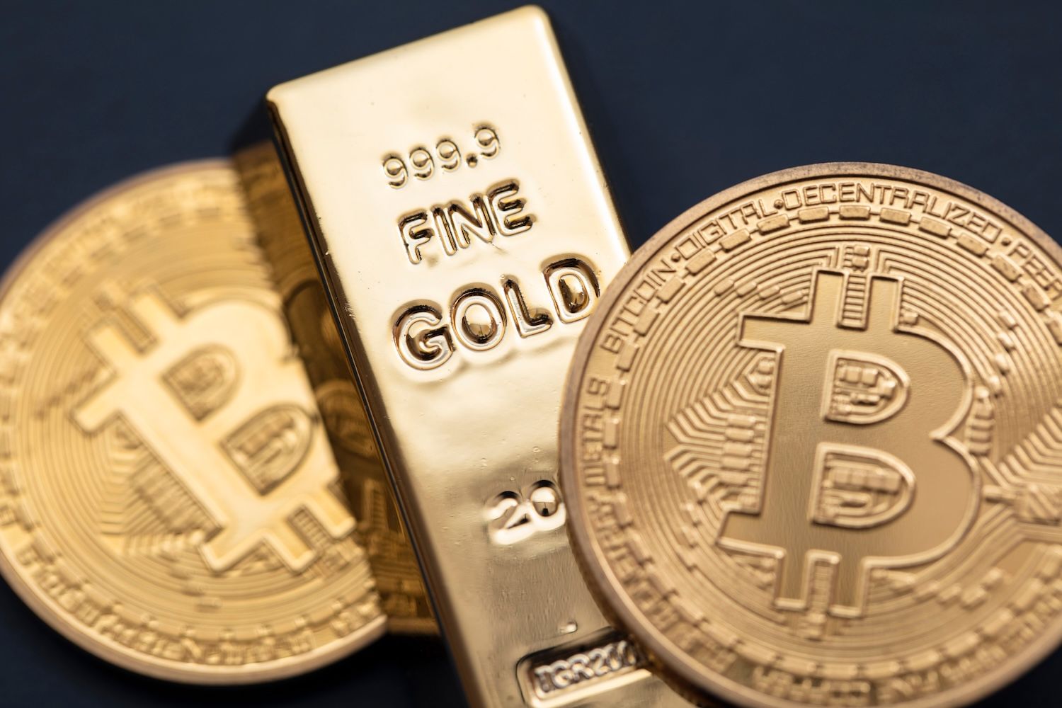 Warum hat Gold Bitcoin im Jahr 2025 geschlagen? Arthur Hayes hat die ...
